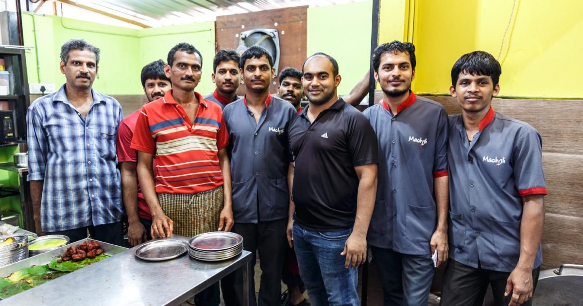 Machali / Mangalore, Indien – Kochgenossen